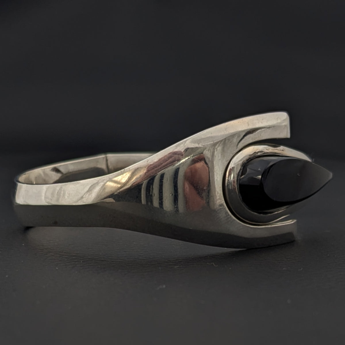 ヴィンテージ メキシカンシルバー925 オニキス クランパー バングル 56g – defsilver